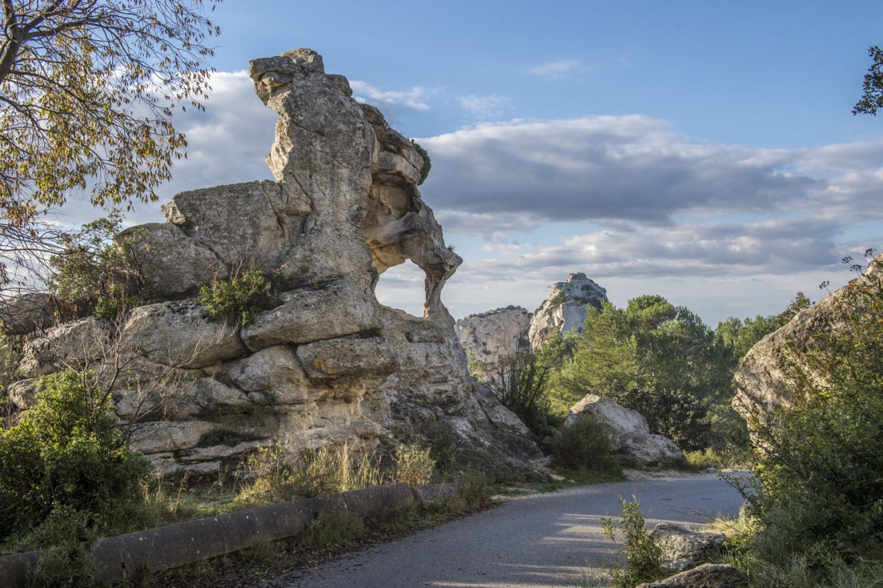 Sentier Du Val D Enfer Les Baux de Provence Sentier Du Val D Enfer Les Baux de Provence